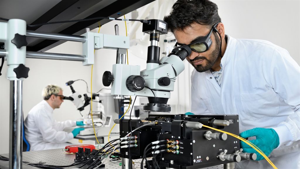 Imec and TNO launch Holst Centre Photonics Lab | TNO