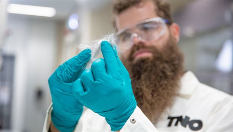 The R-ladder: key to a circular economy for plastics