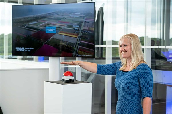 Opening state-of-the-art TNO Solar Lab in Petten | TNO